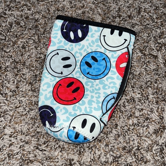 Dining | 415 Smiley Cheetah Print Loaded Tea Drink Sleeve Koozie | Poshmark